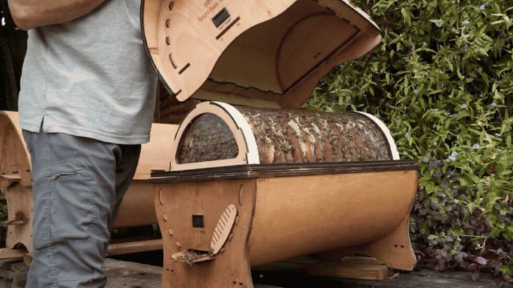 Ivry-B: World's First See-Through & Round Beehive - Hunt4Best
